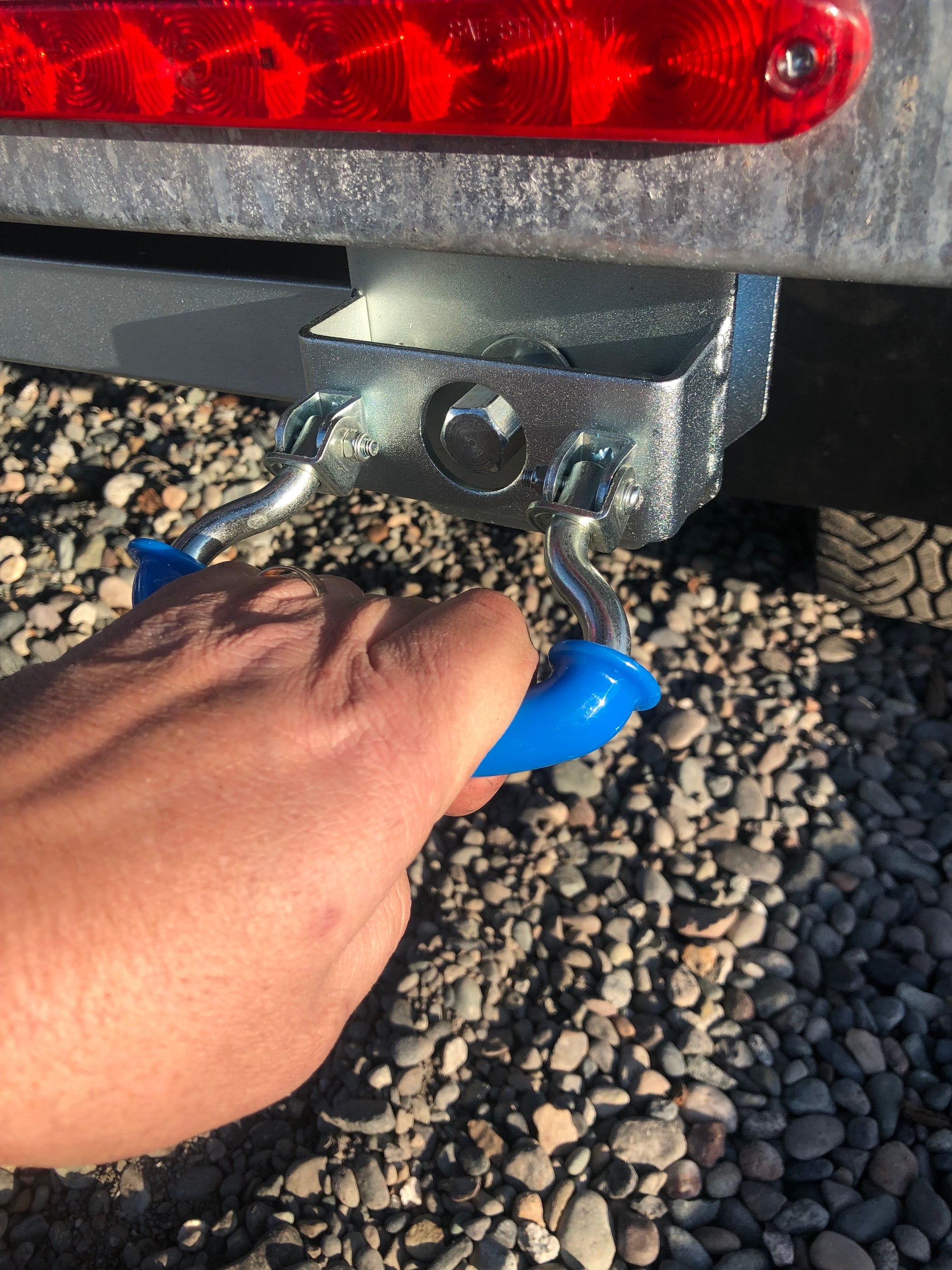 Drop Down Corner Steadies — Bushranger Trailer Gear