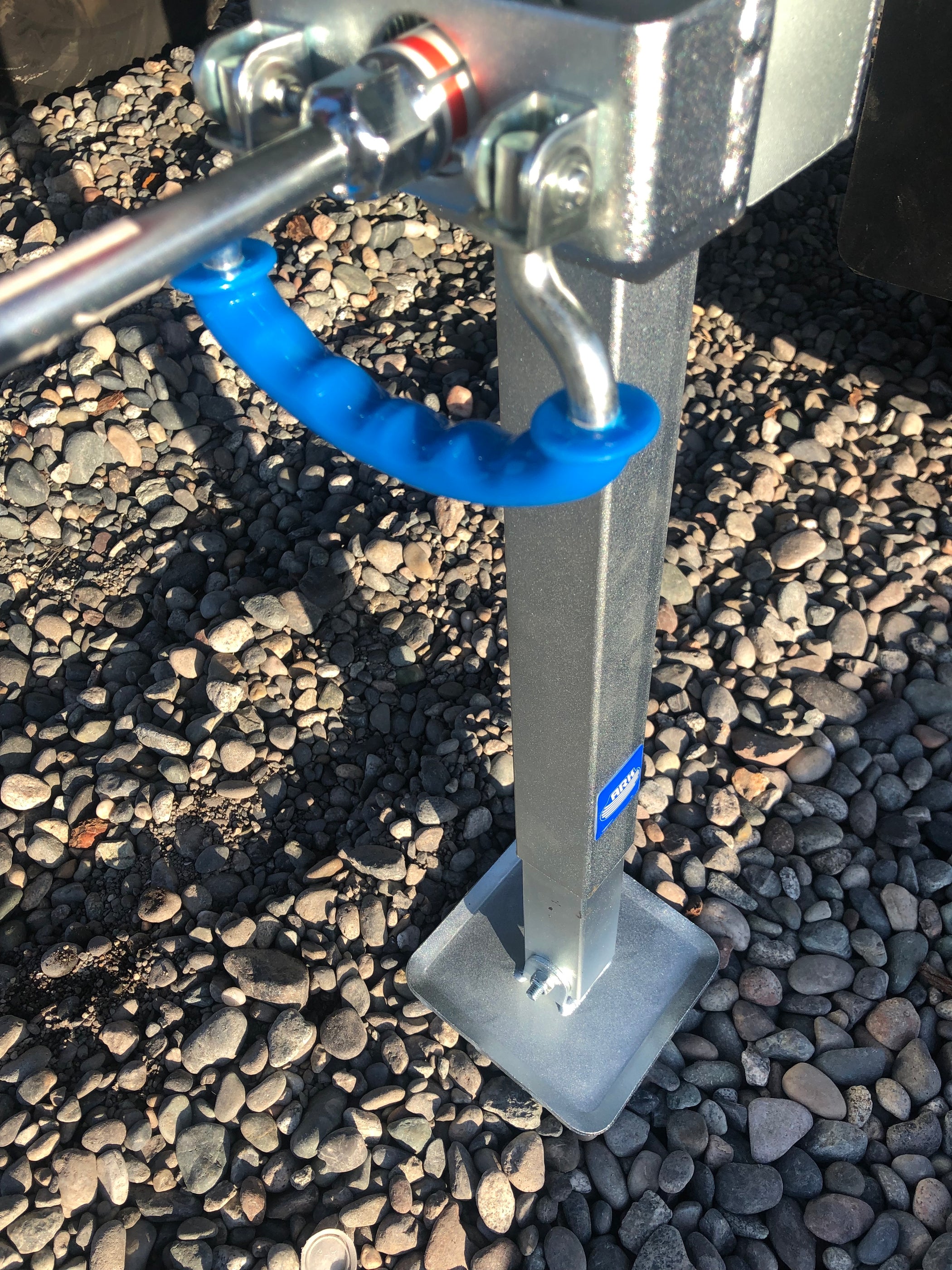 Drop Down Corner Steadies — Bushranger Trailer Gear