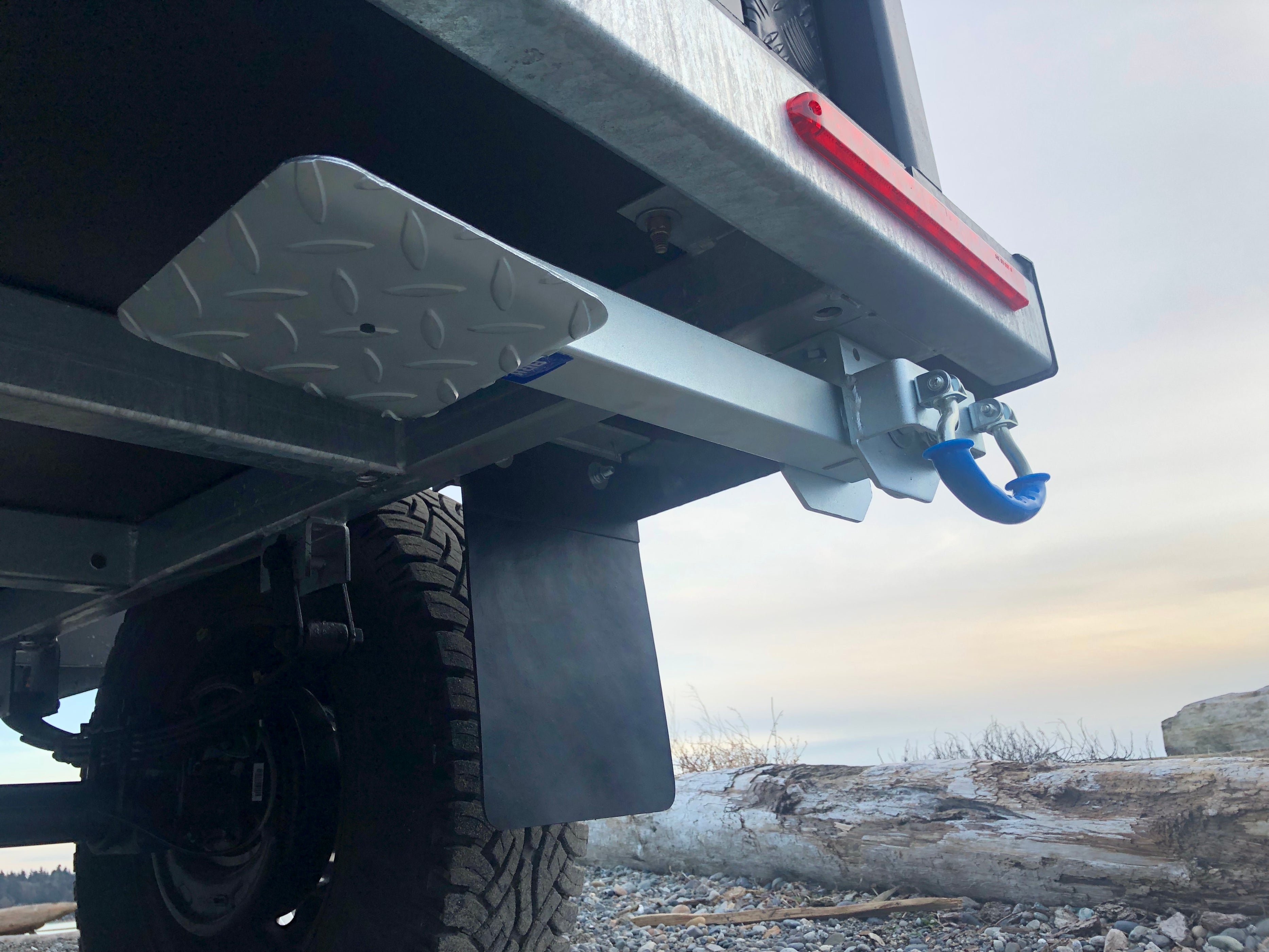 Drop Down Corner Steadies — Bushranger Trailer Gear