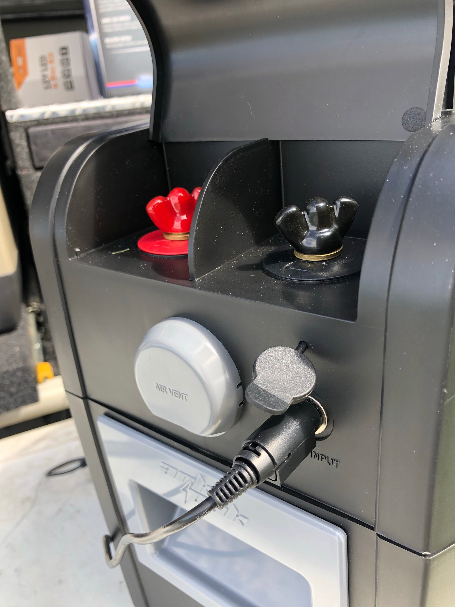 ArkPak 715 Portable Battery Box — Bushranger Trailer Gear